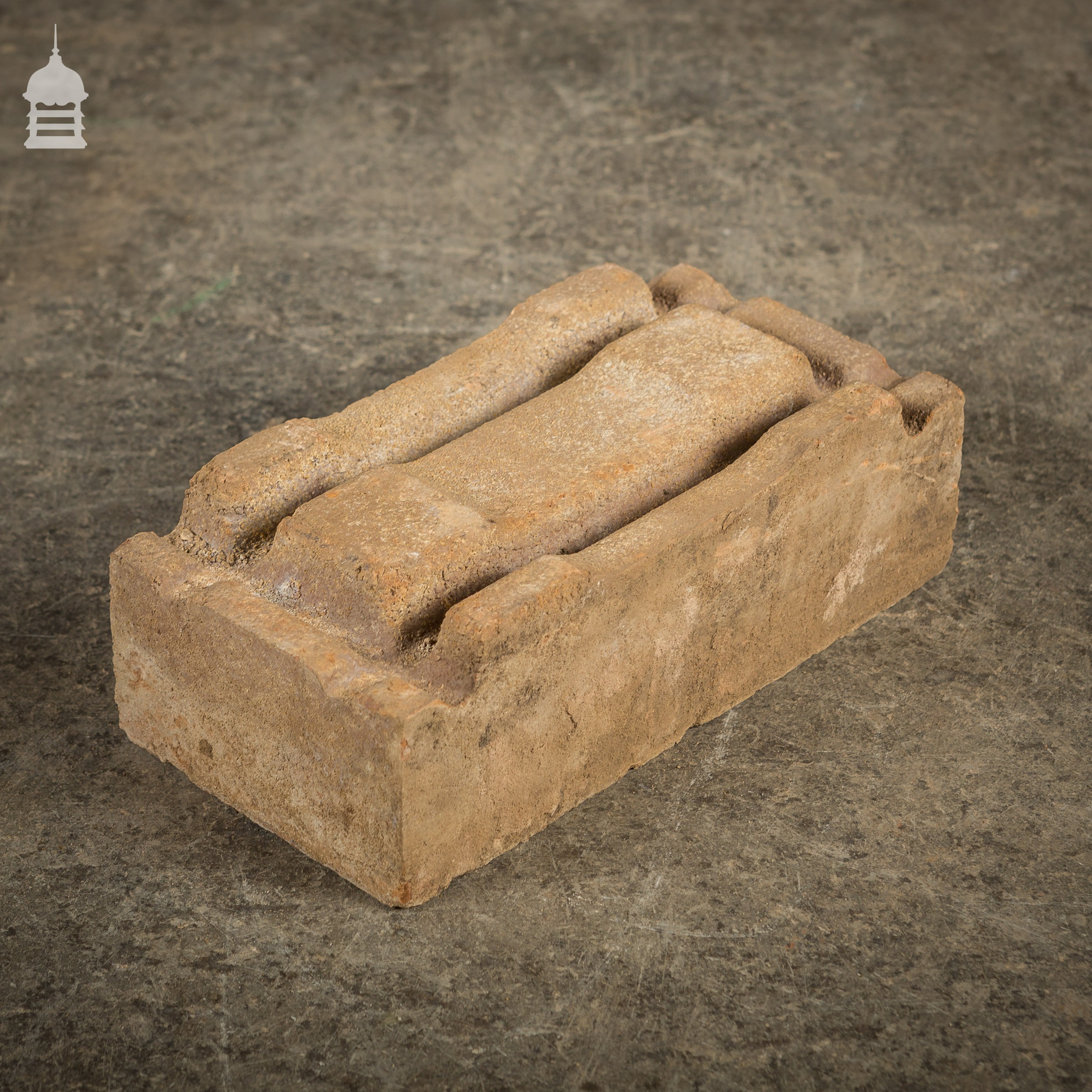 Reclaimed Fire Bricks, Batch of 322 | Norfolk Reclamation