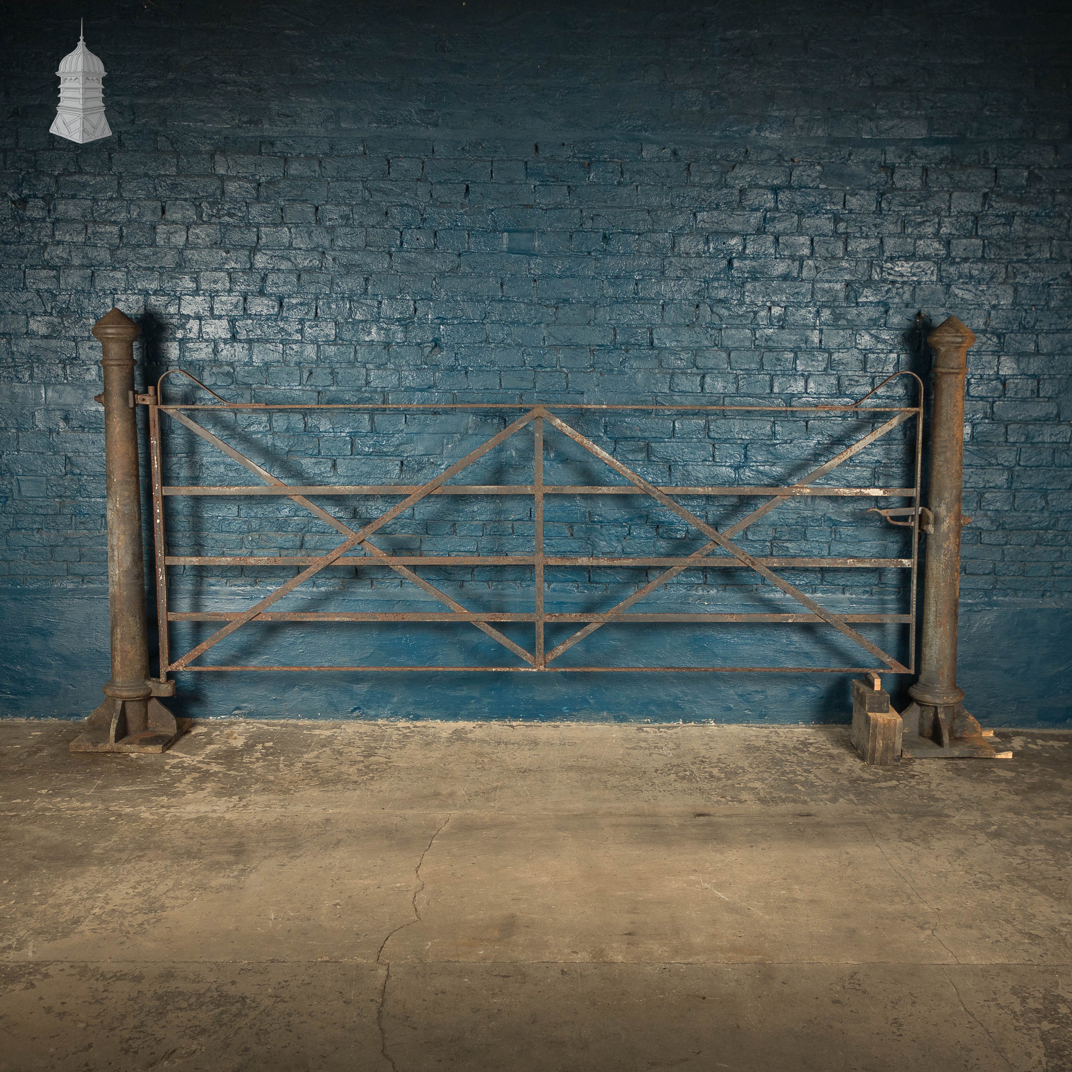 Estate Entrance Gate and Posts, Period Style | Norfolk Reclamation