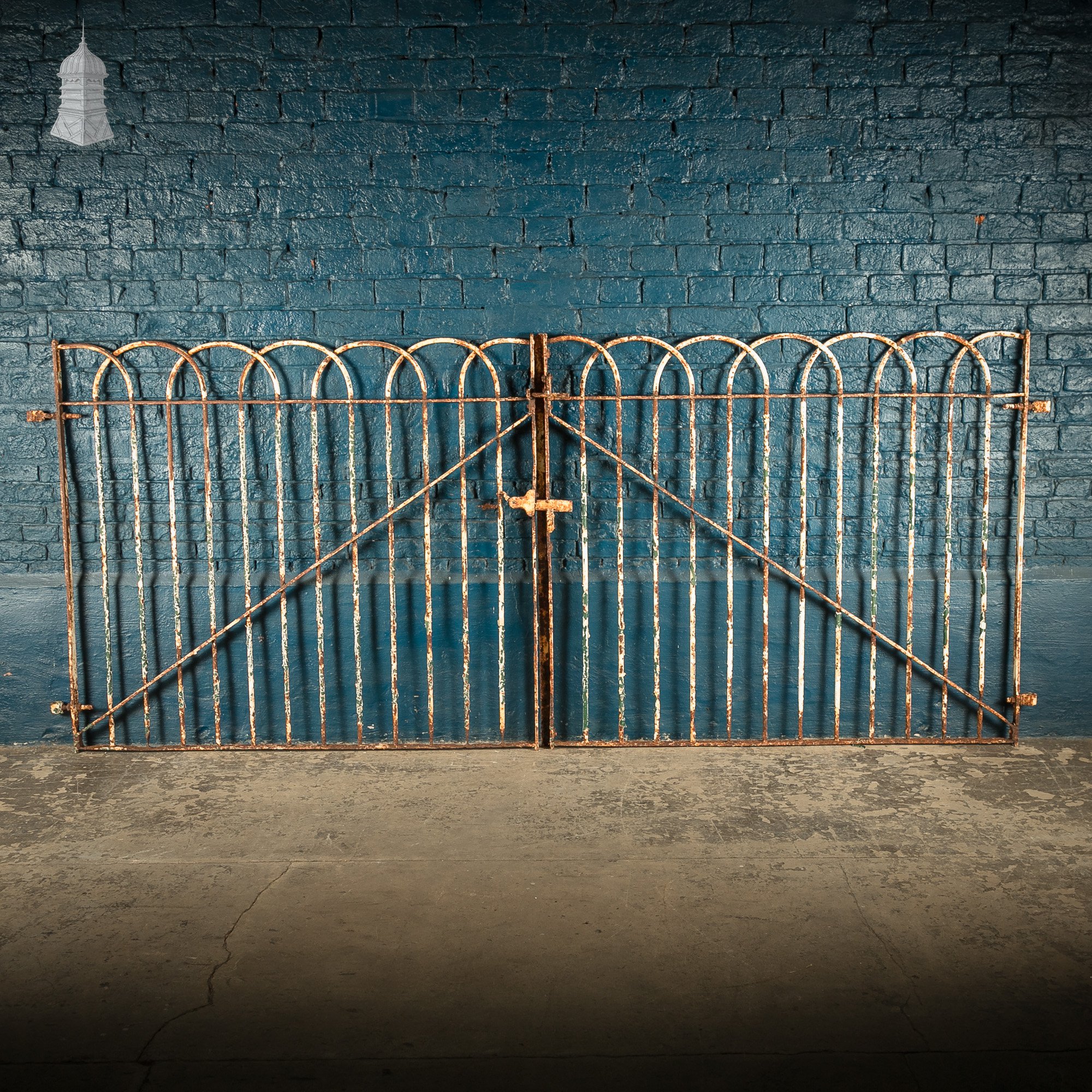 Driveway Gates, Hoop Top, 19th C | Norfolk Reclamation